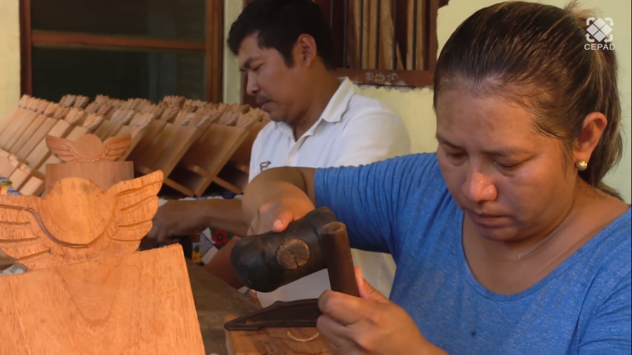 ARTESANOS CHIQUITANOS TRANSMITEN HISTORIAS A TRAVÉS DE SUS PRODUCTOS